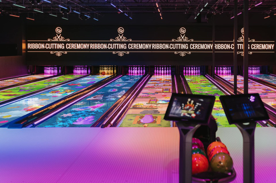 Interactive Bowling System for Bowling Centers | EvoBowl